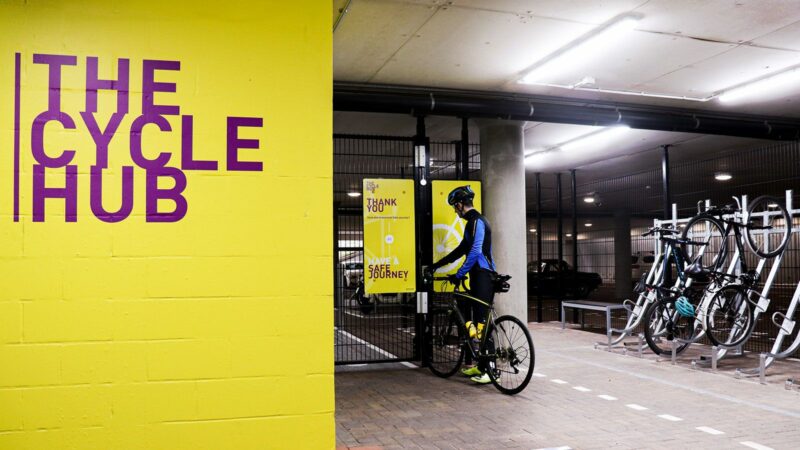 THE CYCLE HUB AT CHISWICK PARK - Chiswick Park